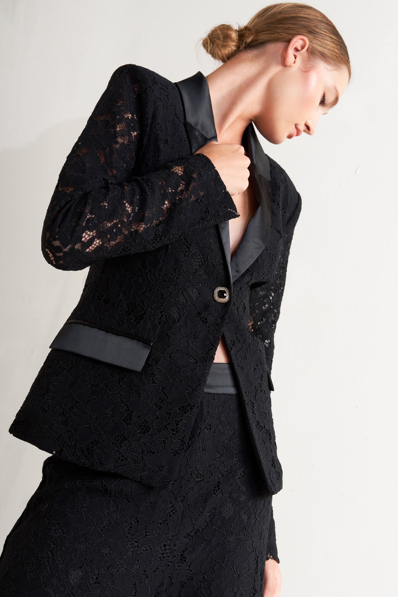 SHADOW GLAM WOVEN LACE BLAZER – Mack & Harvie